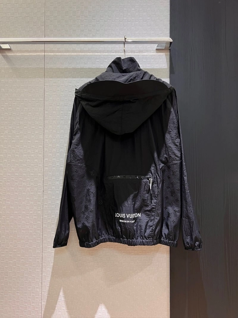 Bargain Unclassified Brand Outwear