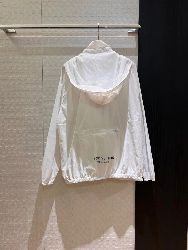 Value-priced Unclassified Brand Outwear