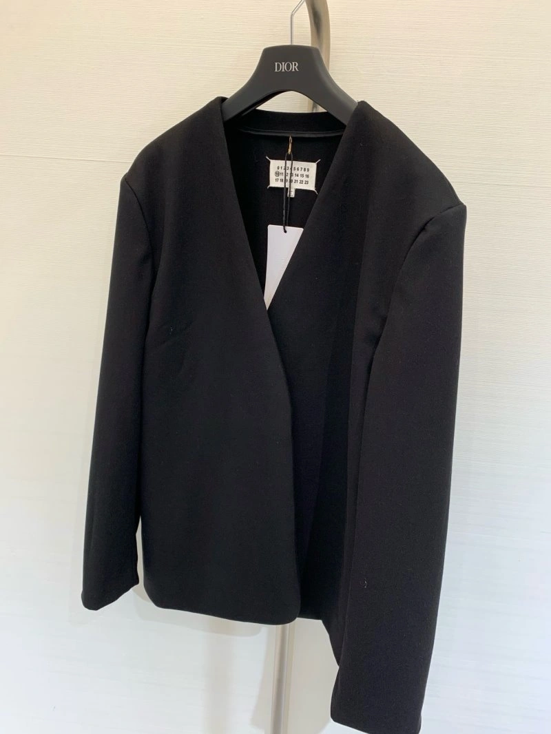 Genuine Unclassified Brand Outwear