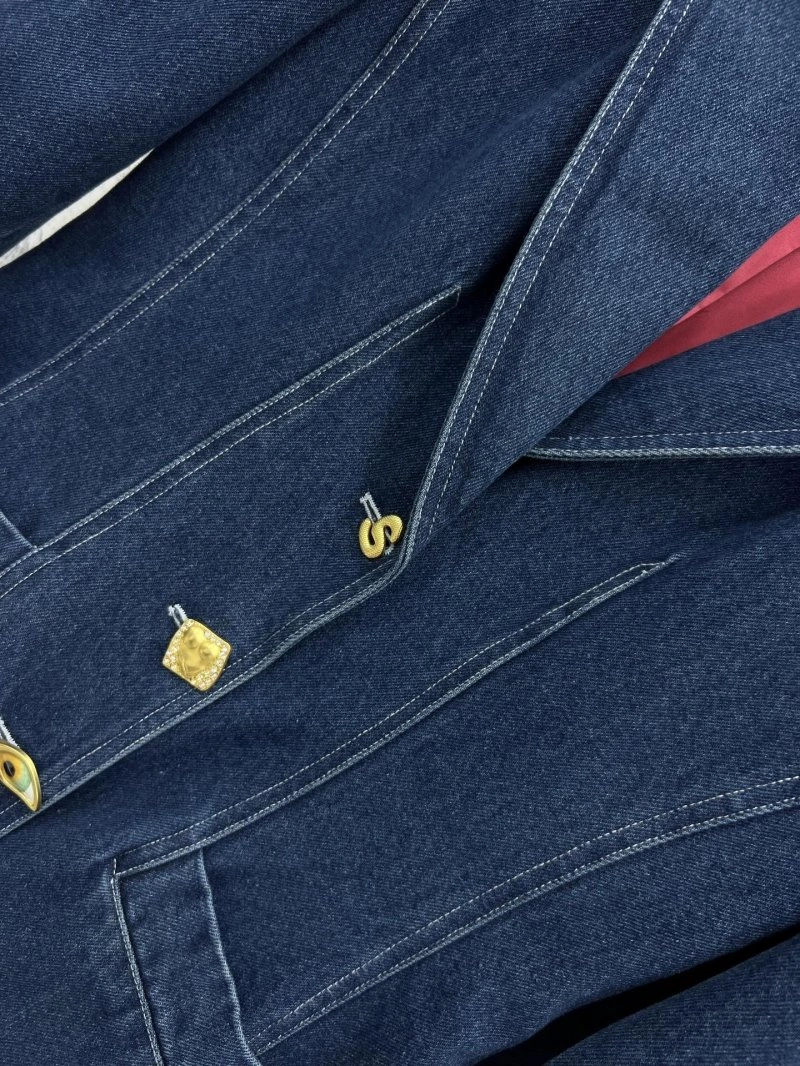 Official Unclassified Brand Outwear