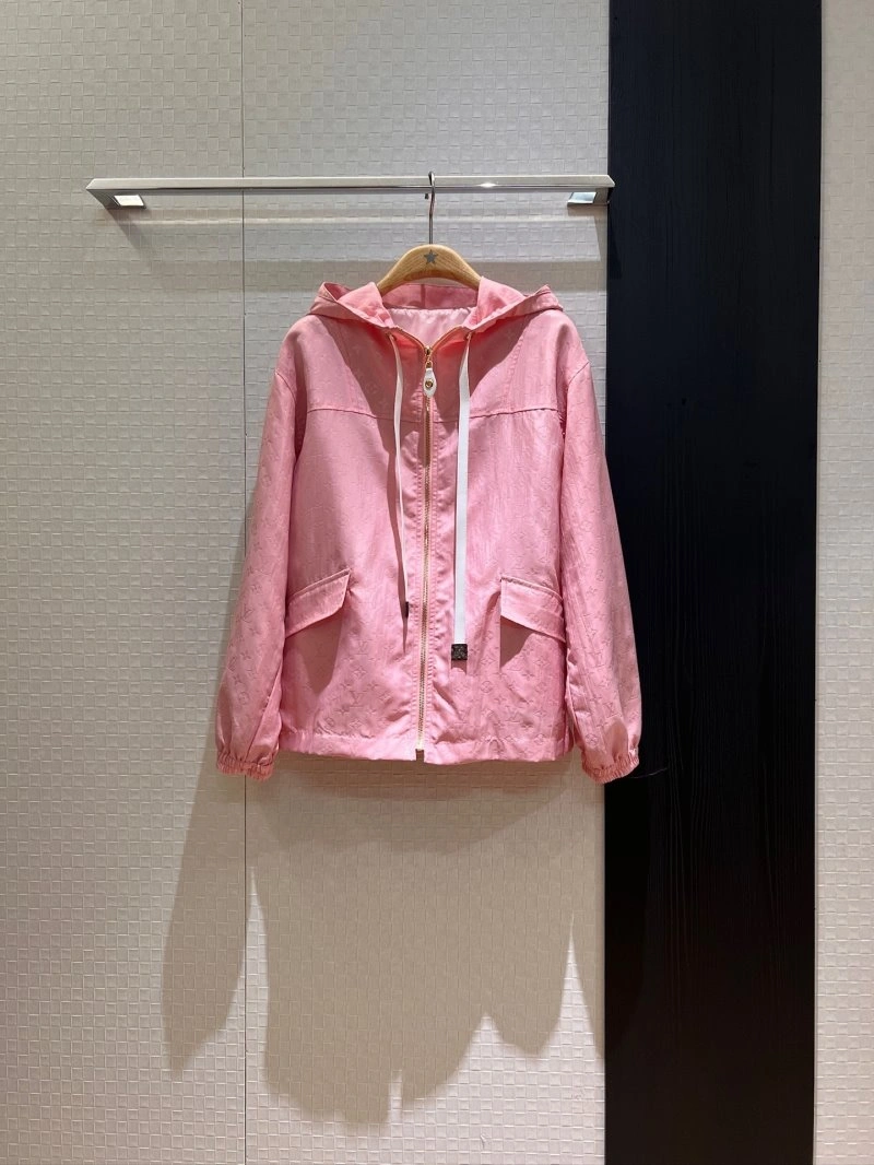 Unclassified Brand Outwear