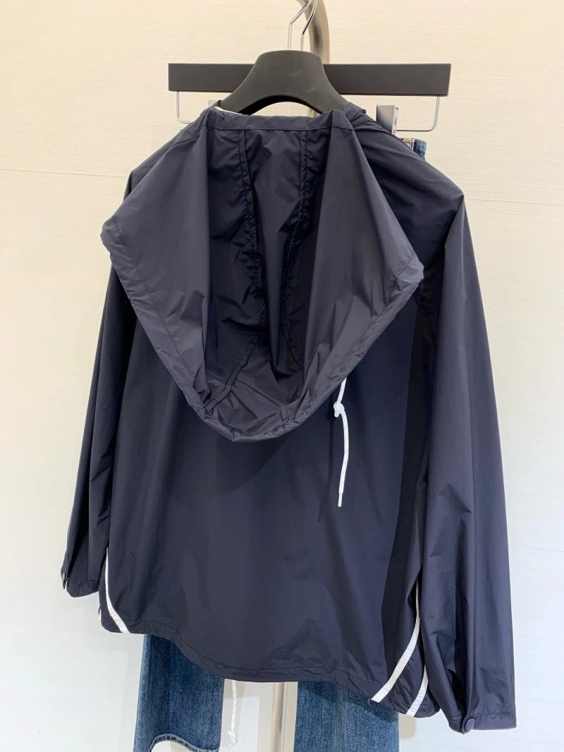Accurate model Unclassified Brand Outwear
