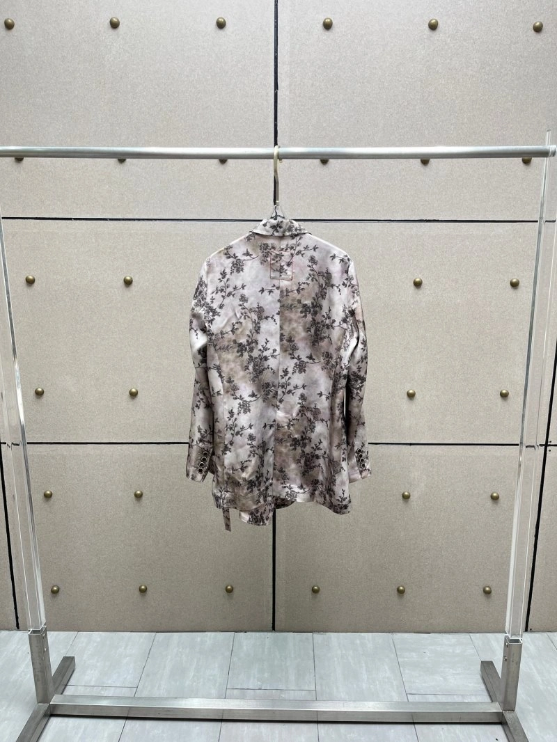 Budget-friendly Unclassified Brand Outwear