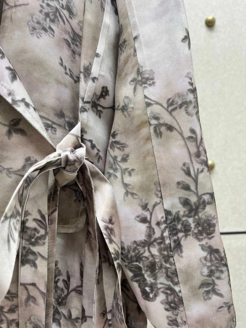 Budget-friendly Unclassified Brand Outwear