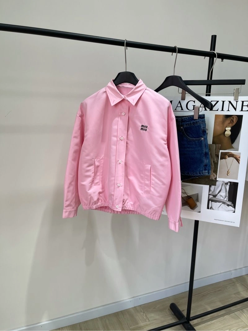 Unclassified Brand Outwear