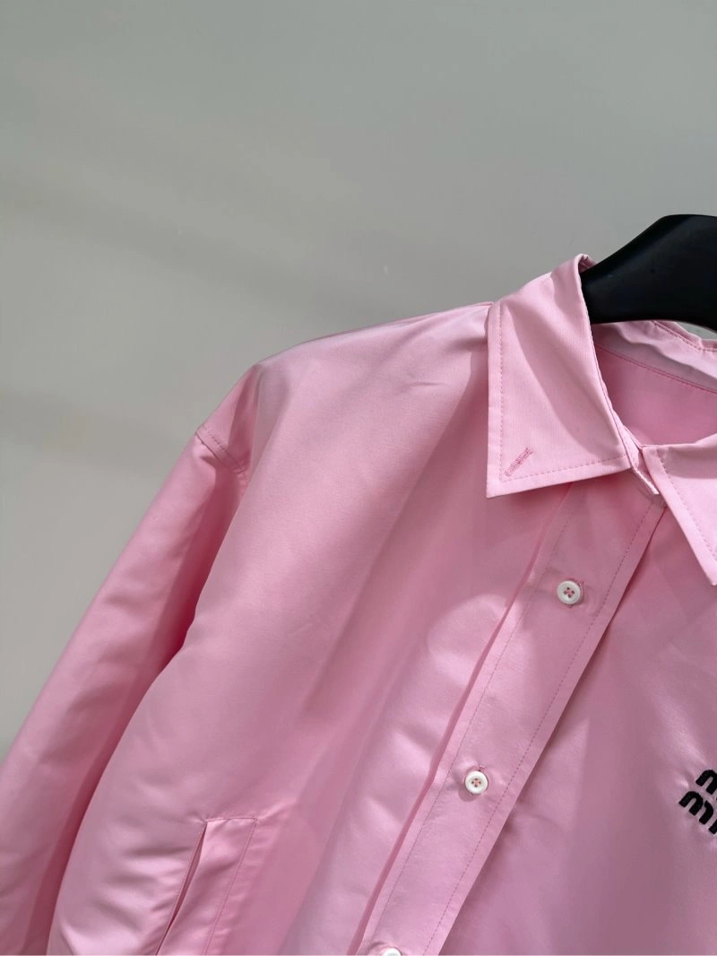 Budget-friendly Unclassified Brand Outwear
