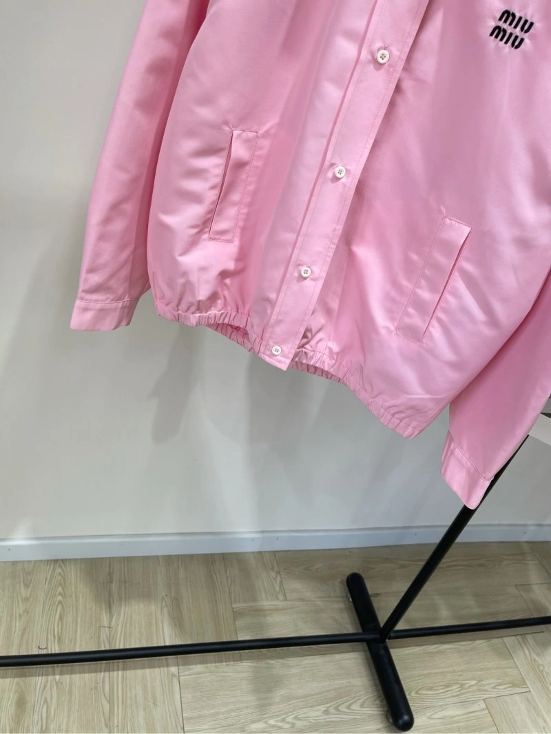 Budget-friendly Unclassified Brand Outwear