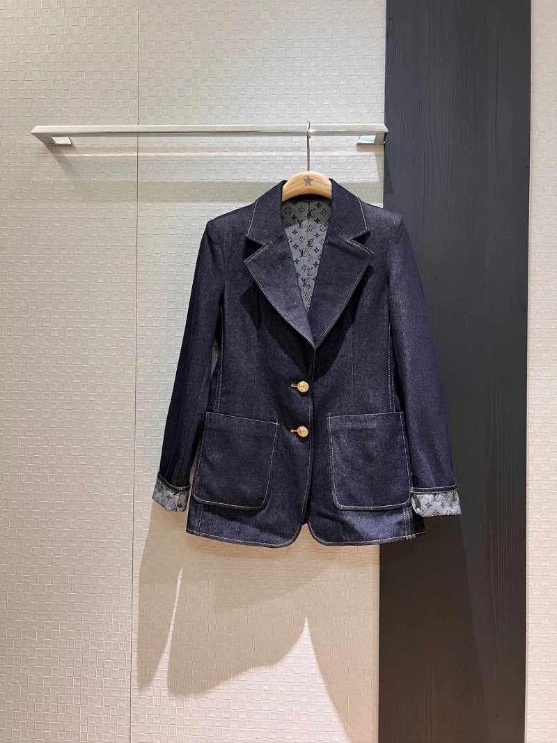 Unclassified Brand Outwear