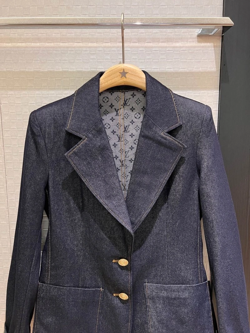 Low-cost Unclassified Brand Outwear