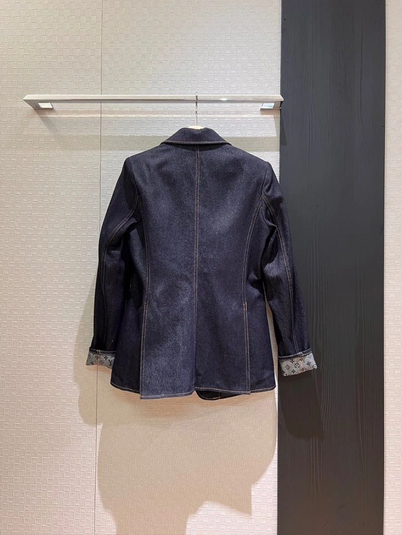 Low-cost Unclassified Brand Outwear