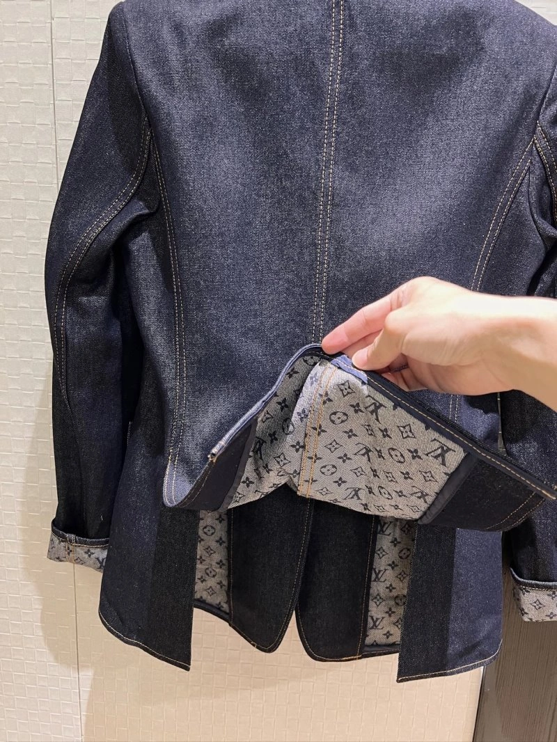 Low-cost Unclassified Brand Outwear