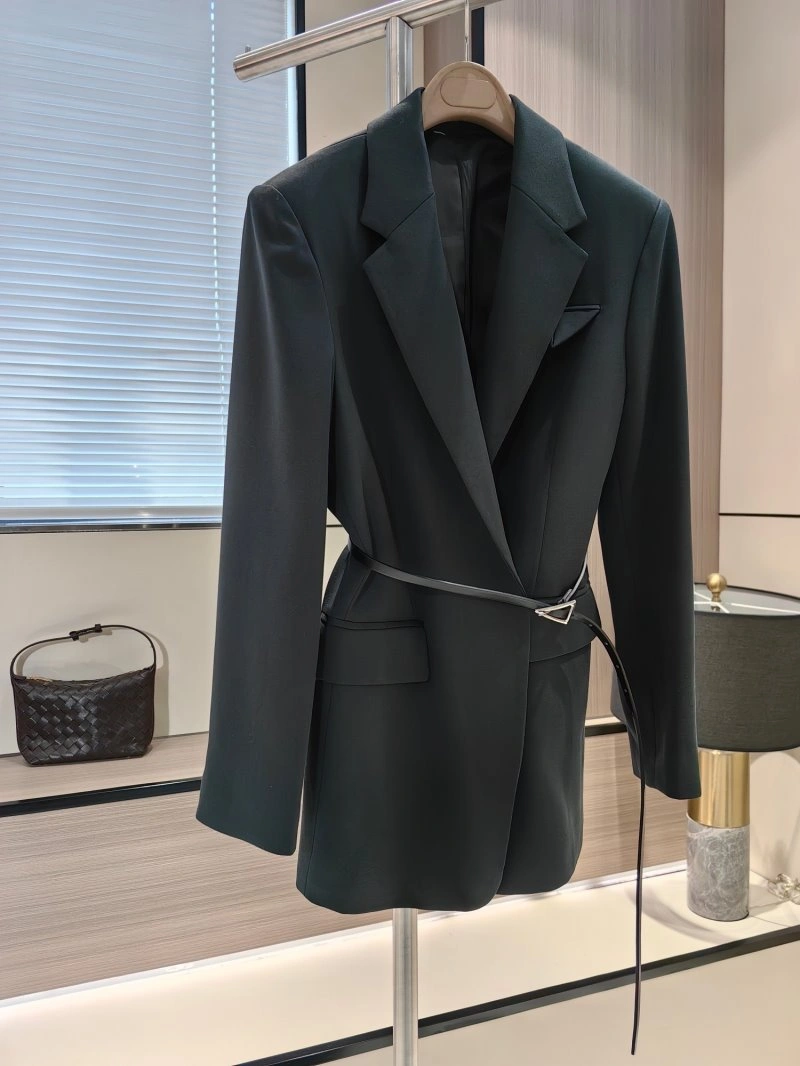 Unclassified Brand Outwear