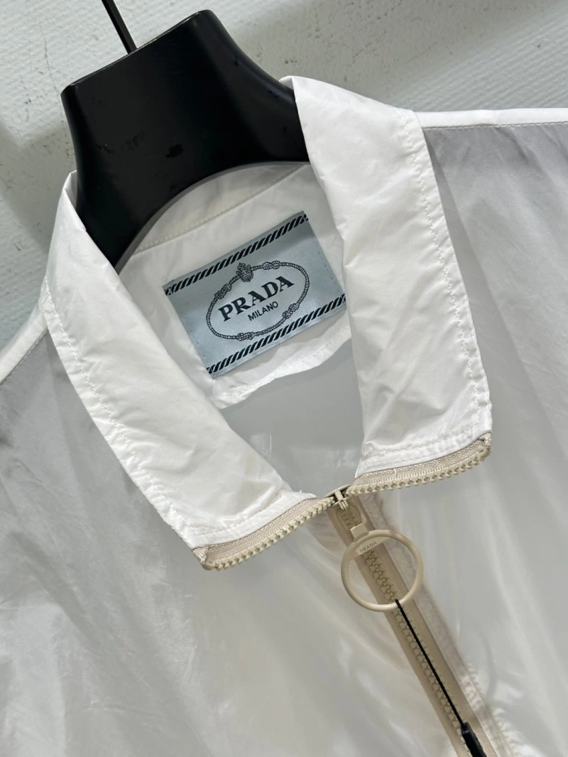 Bargain Unclassified Brand Outwear