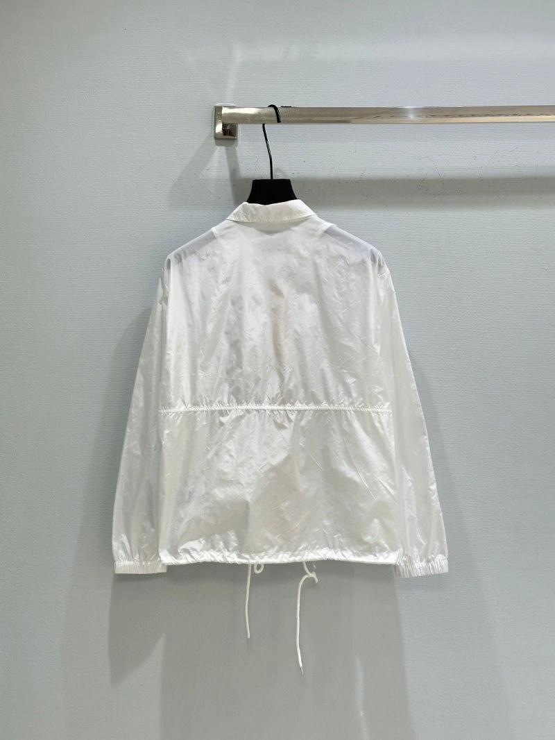 Bargain Unclassified Brand Outwear