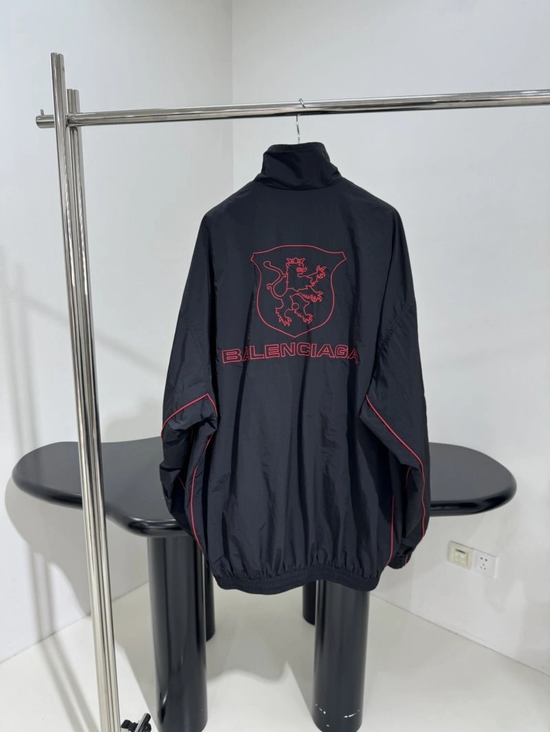 Cut-rate Unclassified Brand Outwear