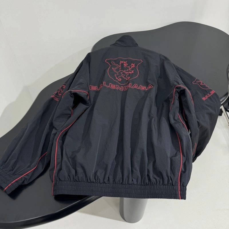 Cut-rate Unclassified Brand Outwear