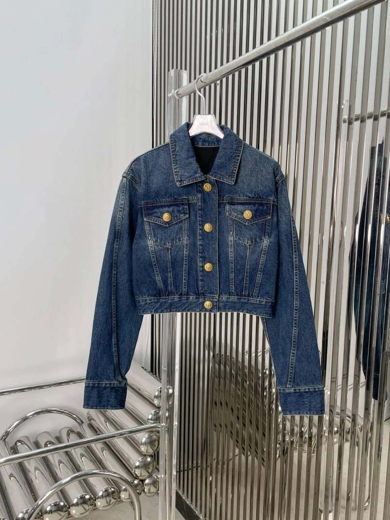 Unclassified Brand Outwear