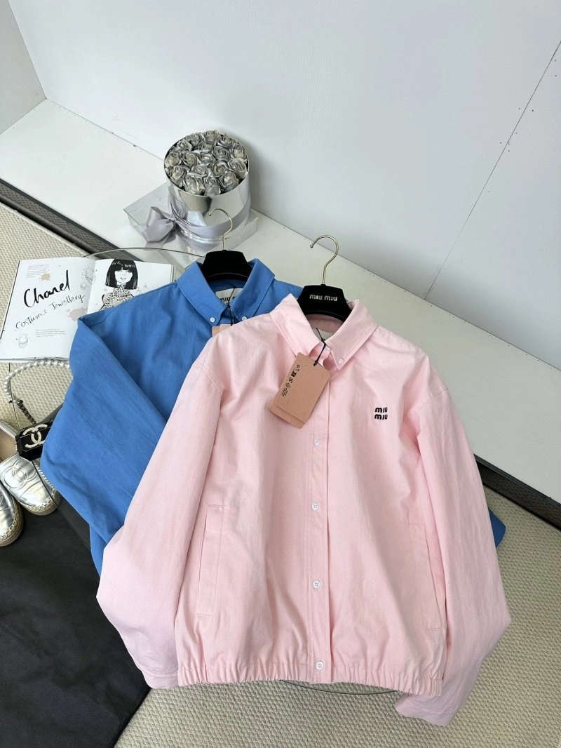 Unclassified Brand Outwear
