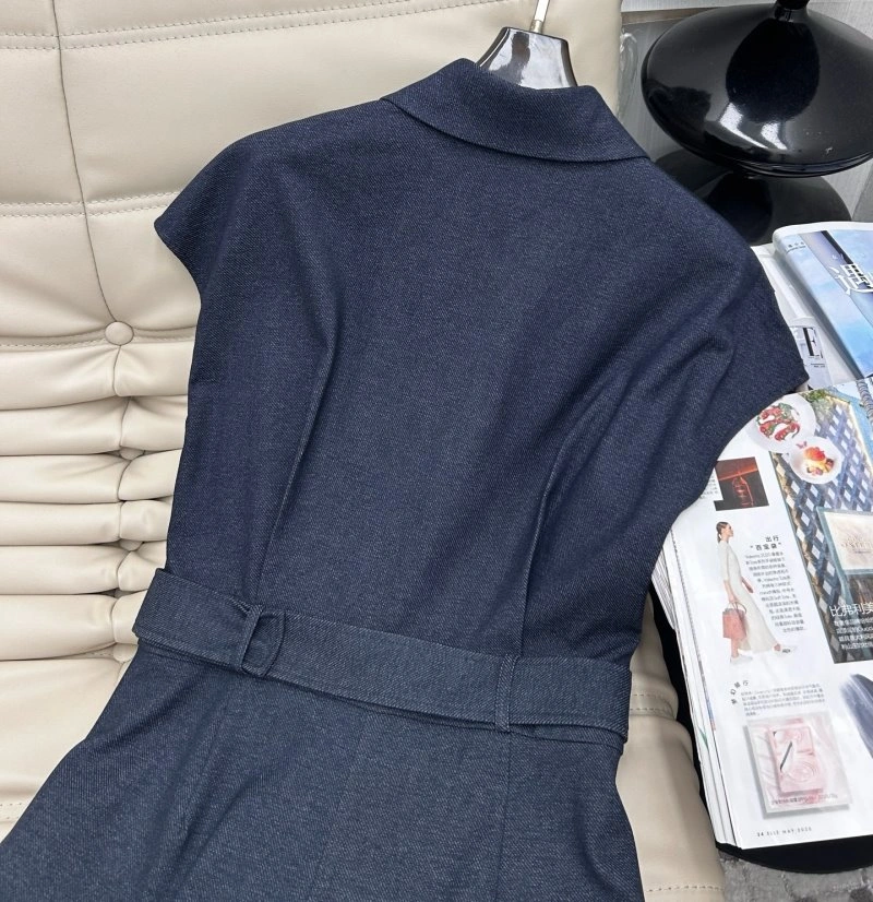 Accurate model Unclassified Brand Outwear