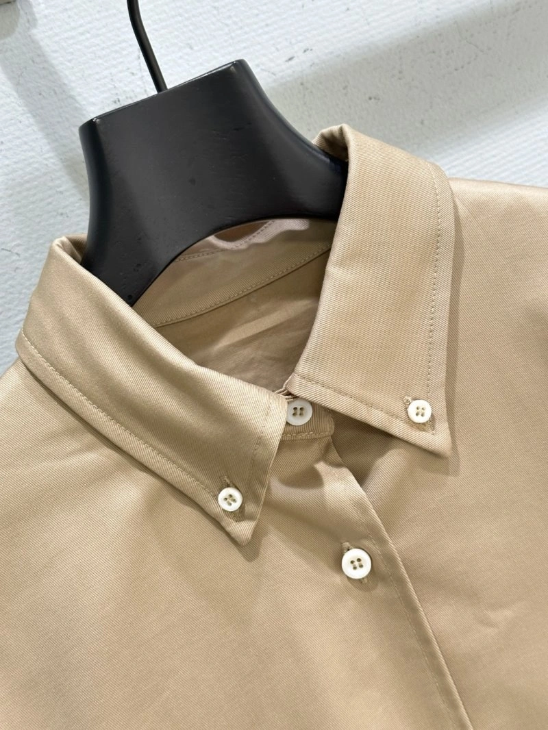 Accurate model Unclassified Brand Outwear