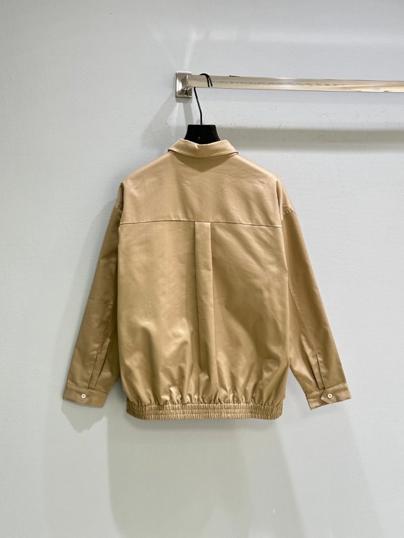 Accurate model Unclassified Brand Outwear