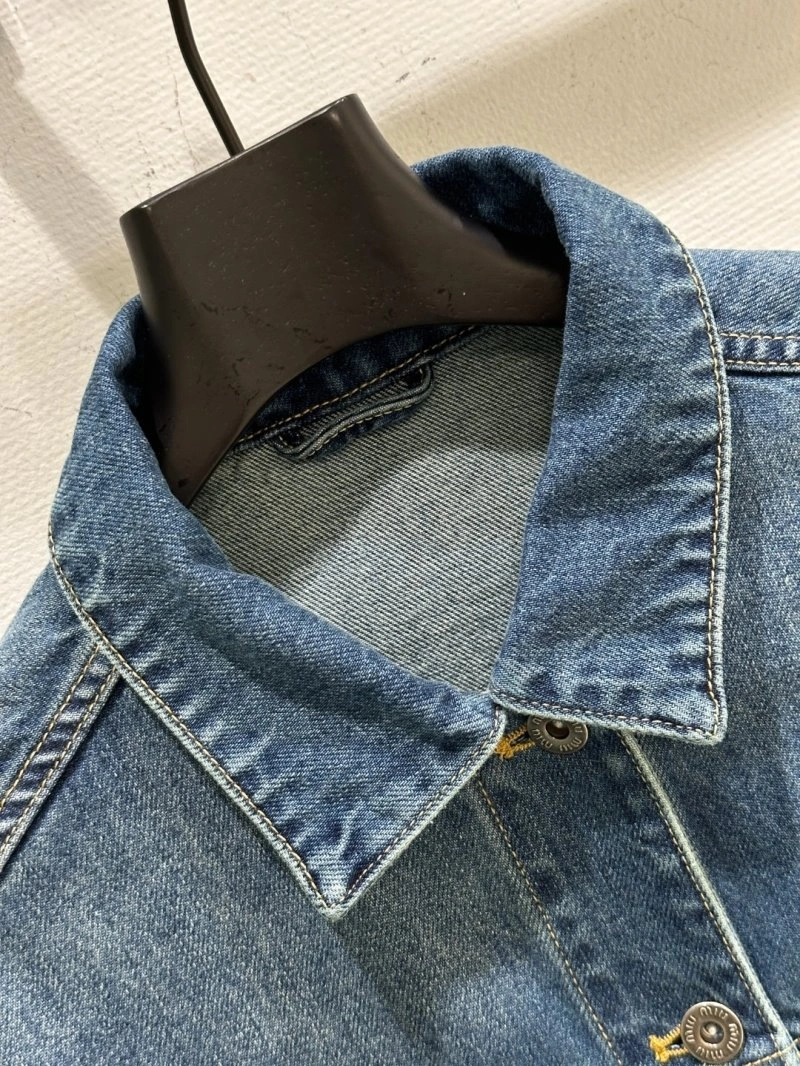 Factory-made Unclassified Brand Outwear