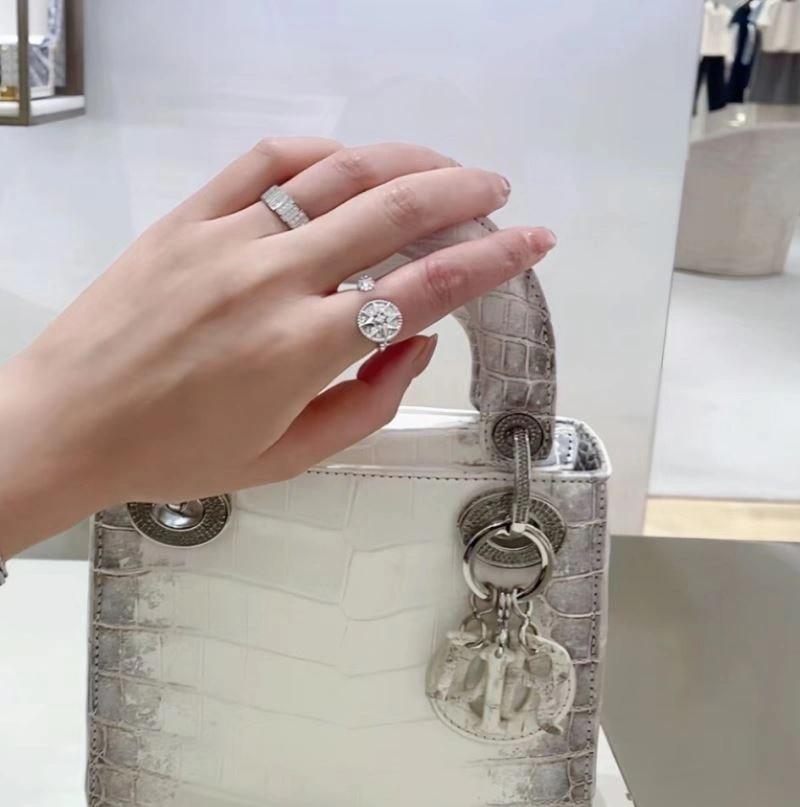 Unclassified Brand Rings