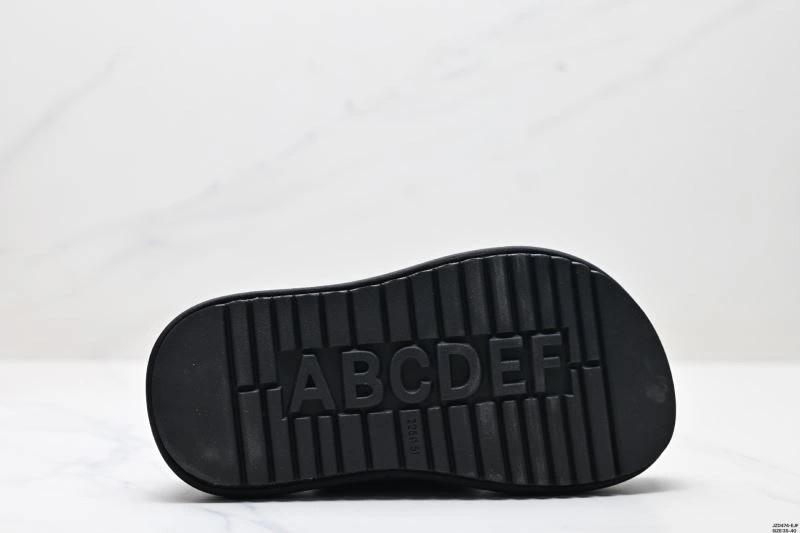 Indistinguishable Unclassified Brand Sandals