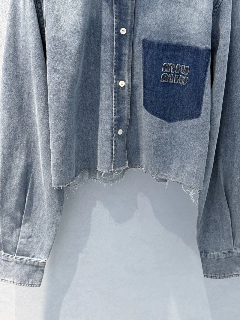 Discounted Unclassified Brand Shirts