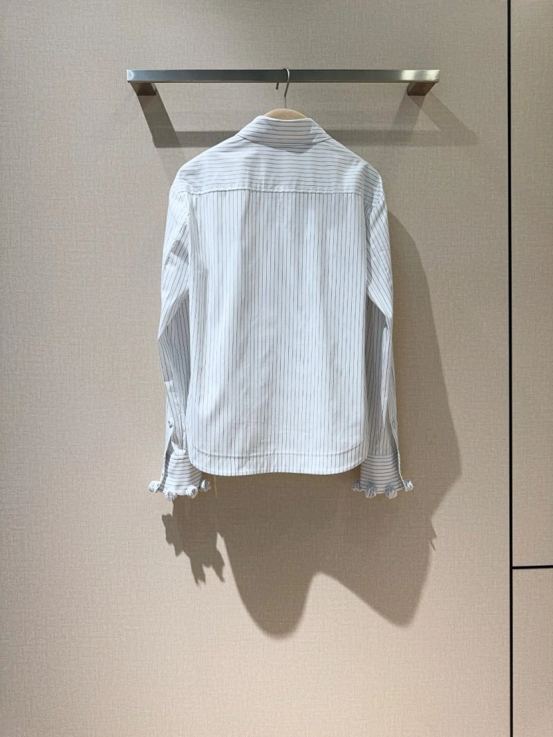Accurate model Unclassified Brand Shirts