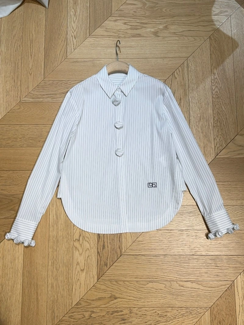 Accurate model Unclassified Brand Shirts