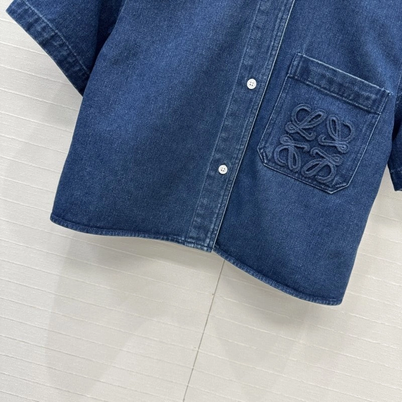 Indistinguishable Unclassified Brand Shirts
