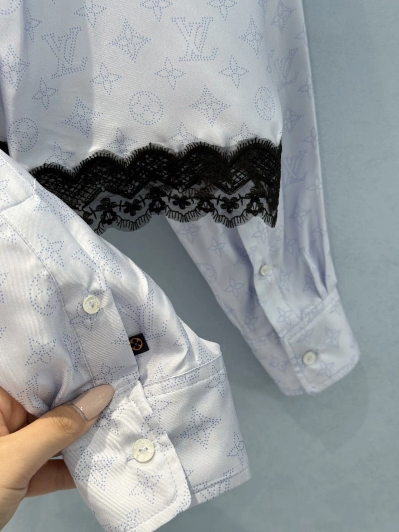 Accurate model Unclassified Brand Shirts