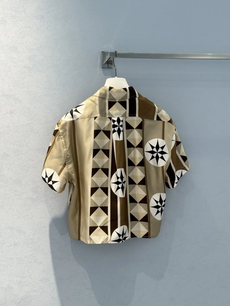 Discounted Unclassified Brand Shirts