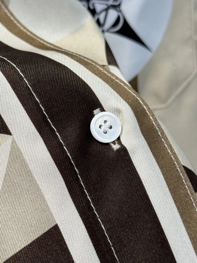Discounted Unclassified Brand Shirts