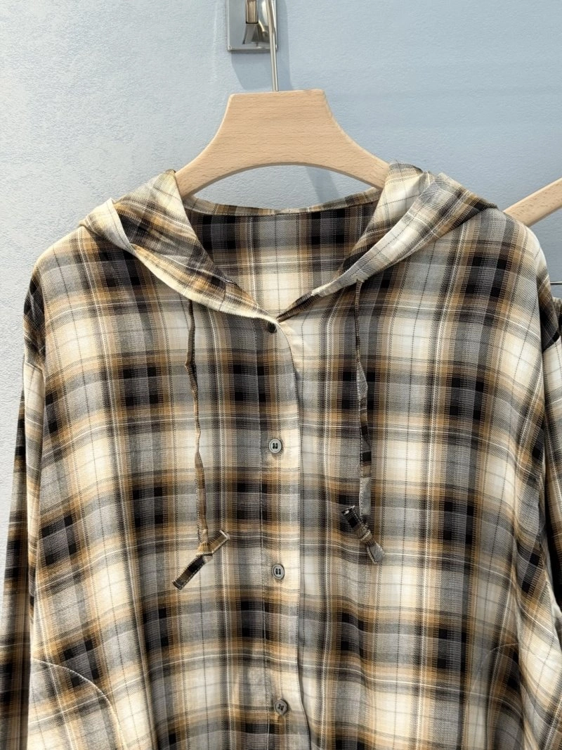 Indistinguishable Unclassified Brand Shirts