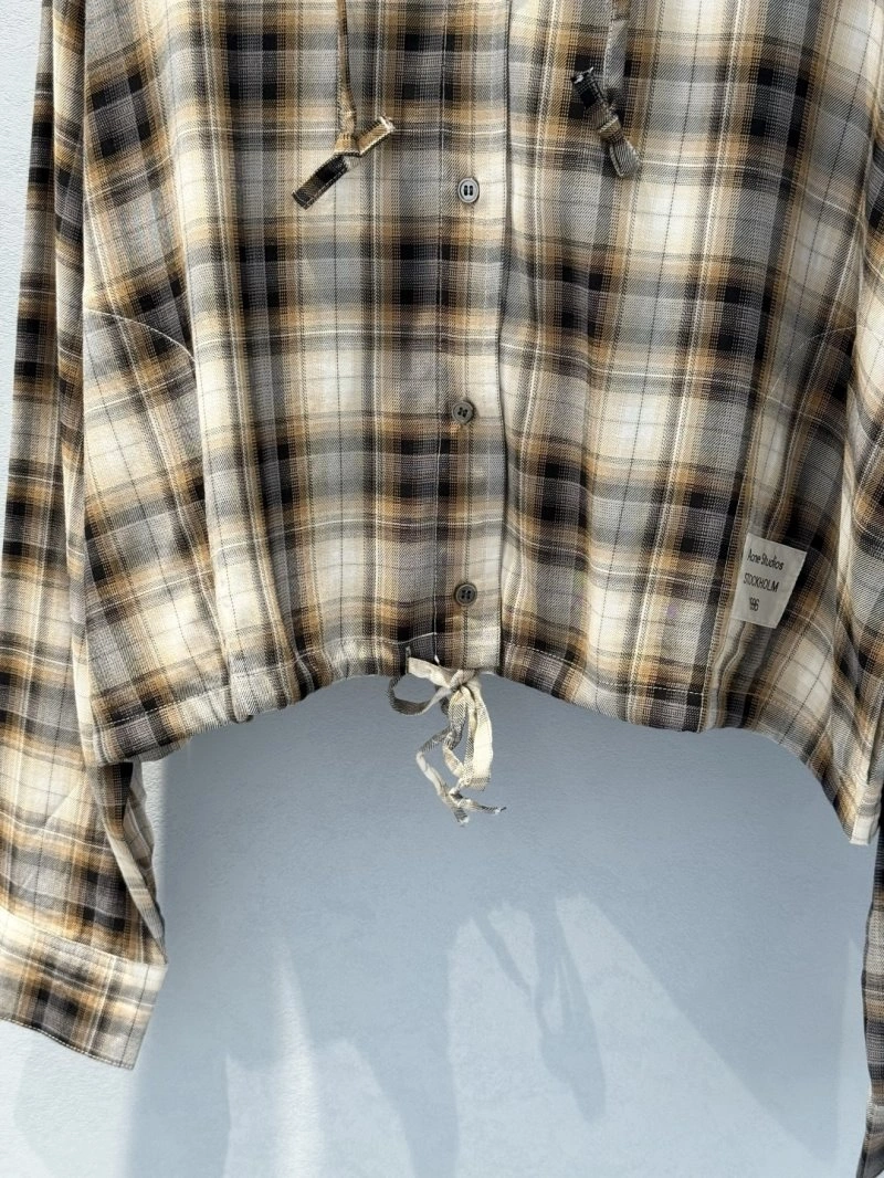 Indistinguishable Unclassified Brand Shirts
