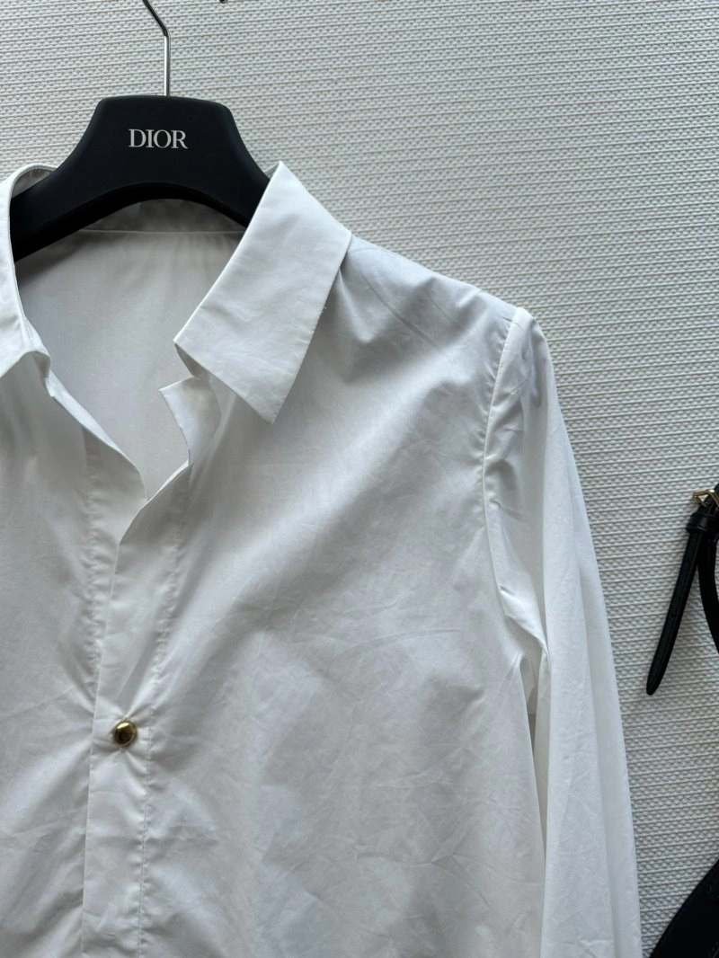Accurate model Unclassified Brand Shirts