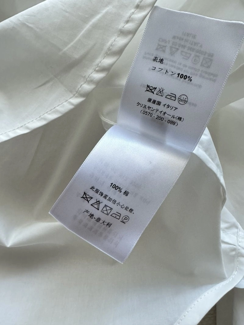 Accurate model Unclassified Brand Shirts
