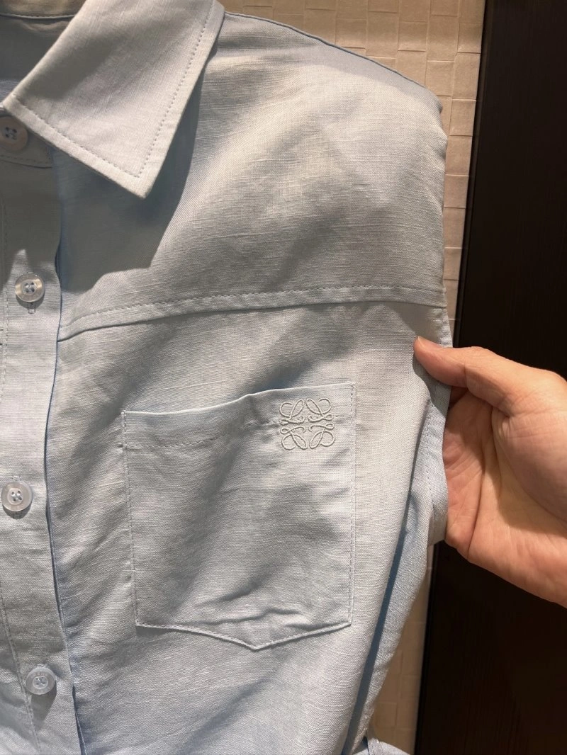 Accurate model Unclassified Brand Shirts