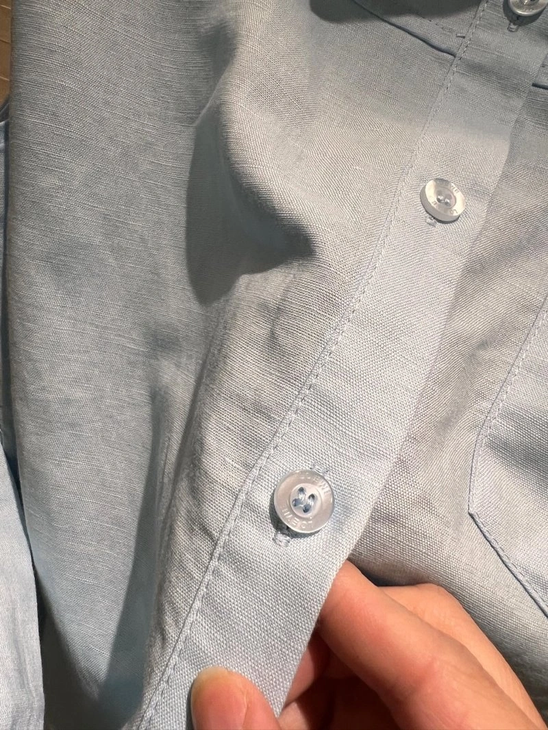 Accurate model Unclassified Brand Shirts