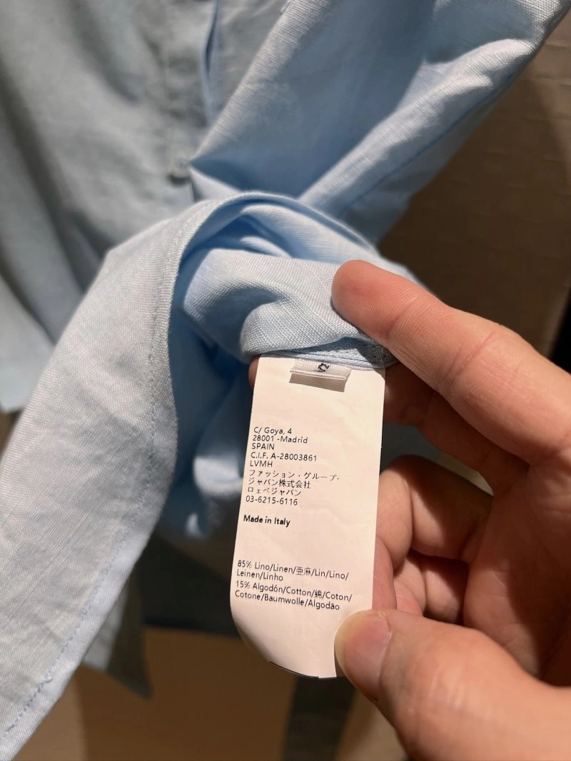 Accurate model Unclassified Brand Shirts