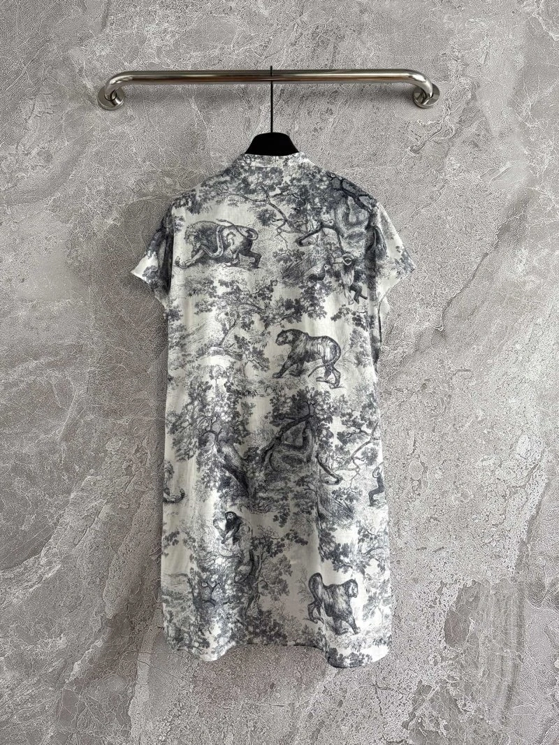 Accurate model Unclassified Brand Shirts