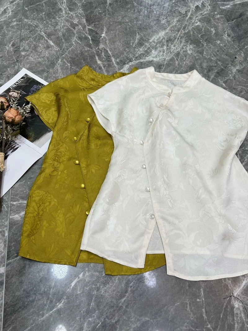 Authentic Unclassified Brand Shirts