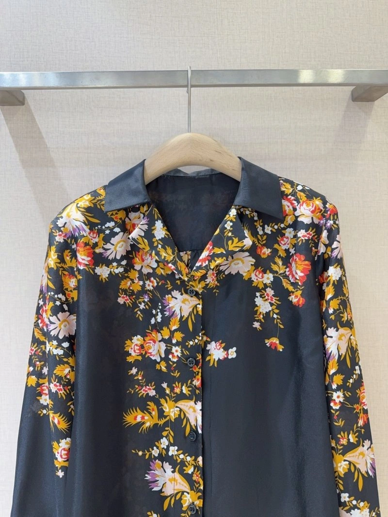 Indistinguishable Unclassified Brand Shirts