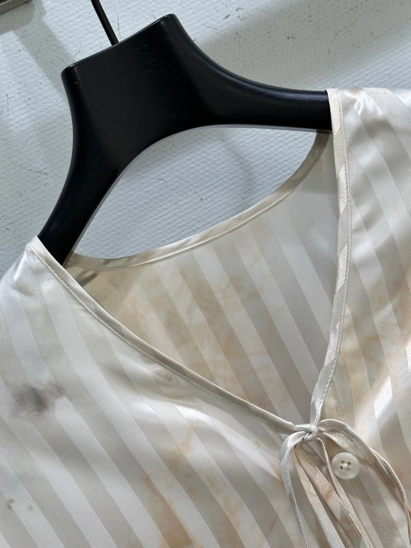 Authentic Unclassified Brand Shirts