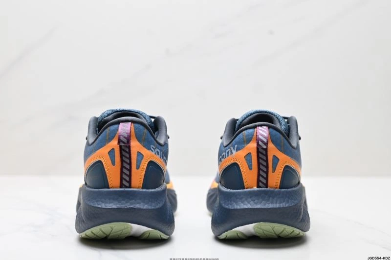 Accurate model Unclassified Brand Shoes