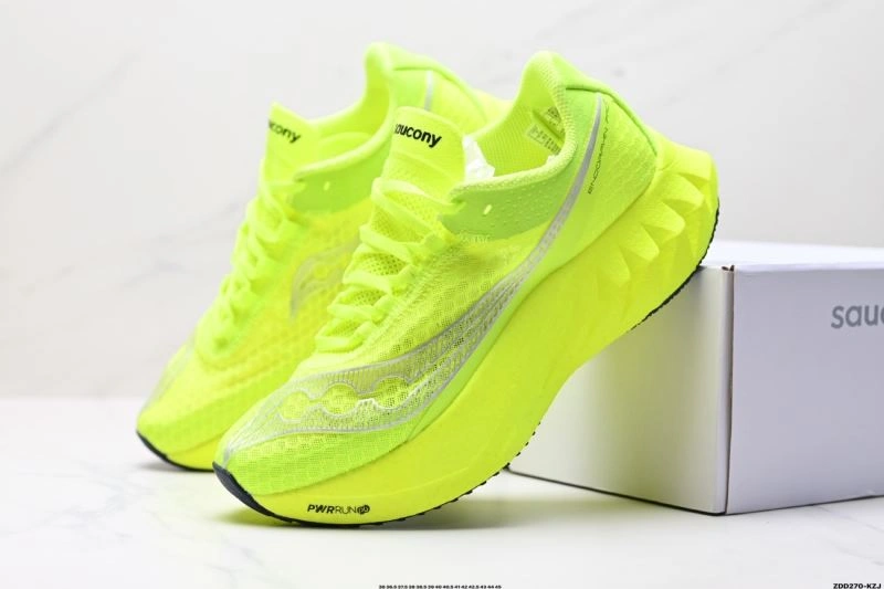 Accurate model Unclassified Brand Shoes