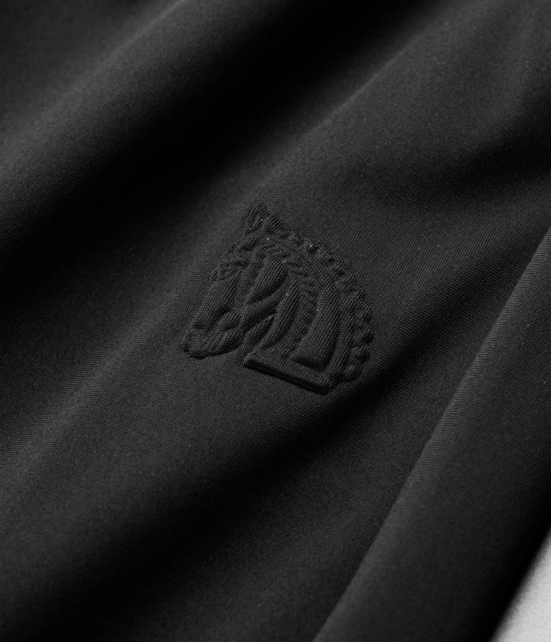 Value-priced Unclassified Brand Short Pants
