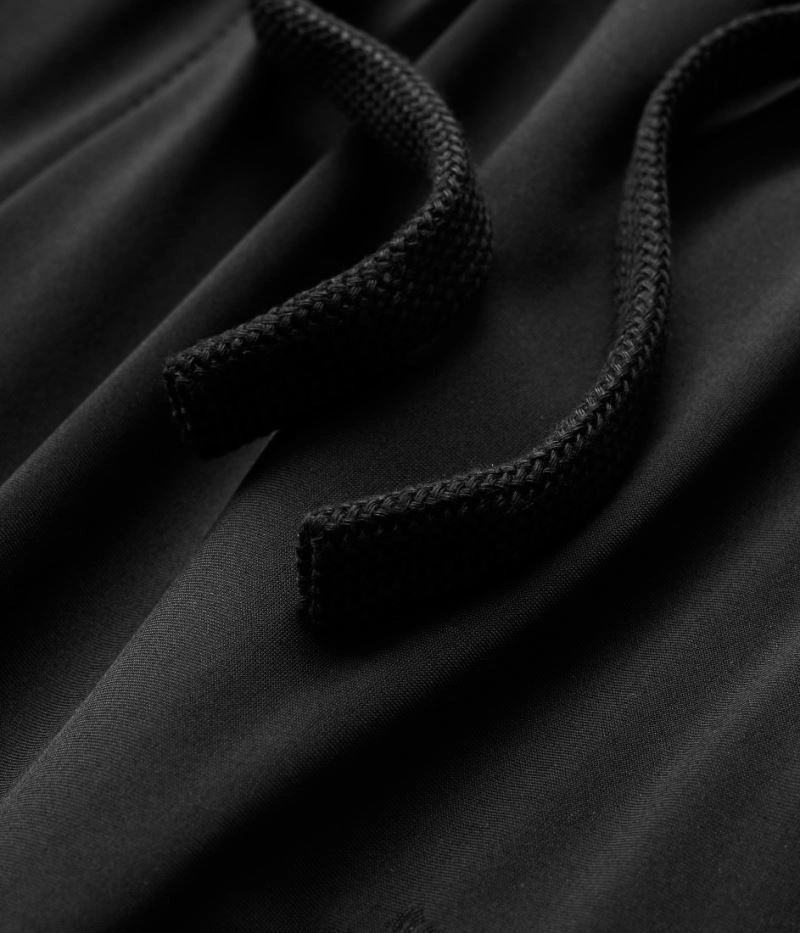 Value-priced Unclassified Brand Short Pants